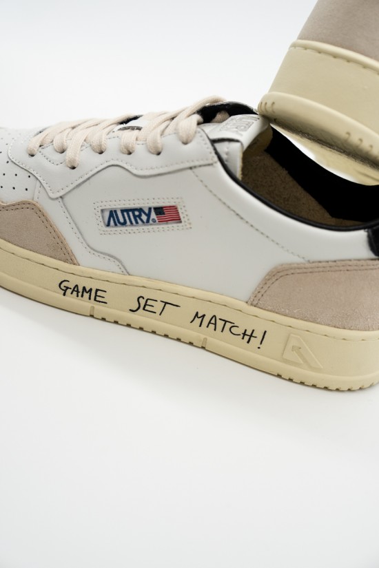 Autry Scarpe e Accessori: Nuova Collezione 2024 - Livio Sport